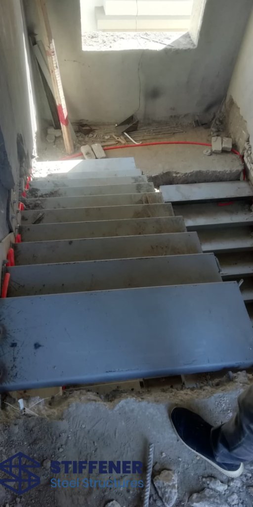 Flying Ladder - Stiffener